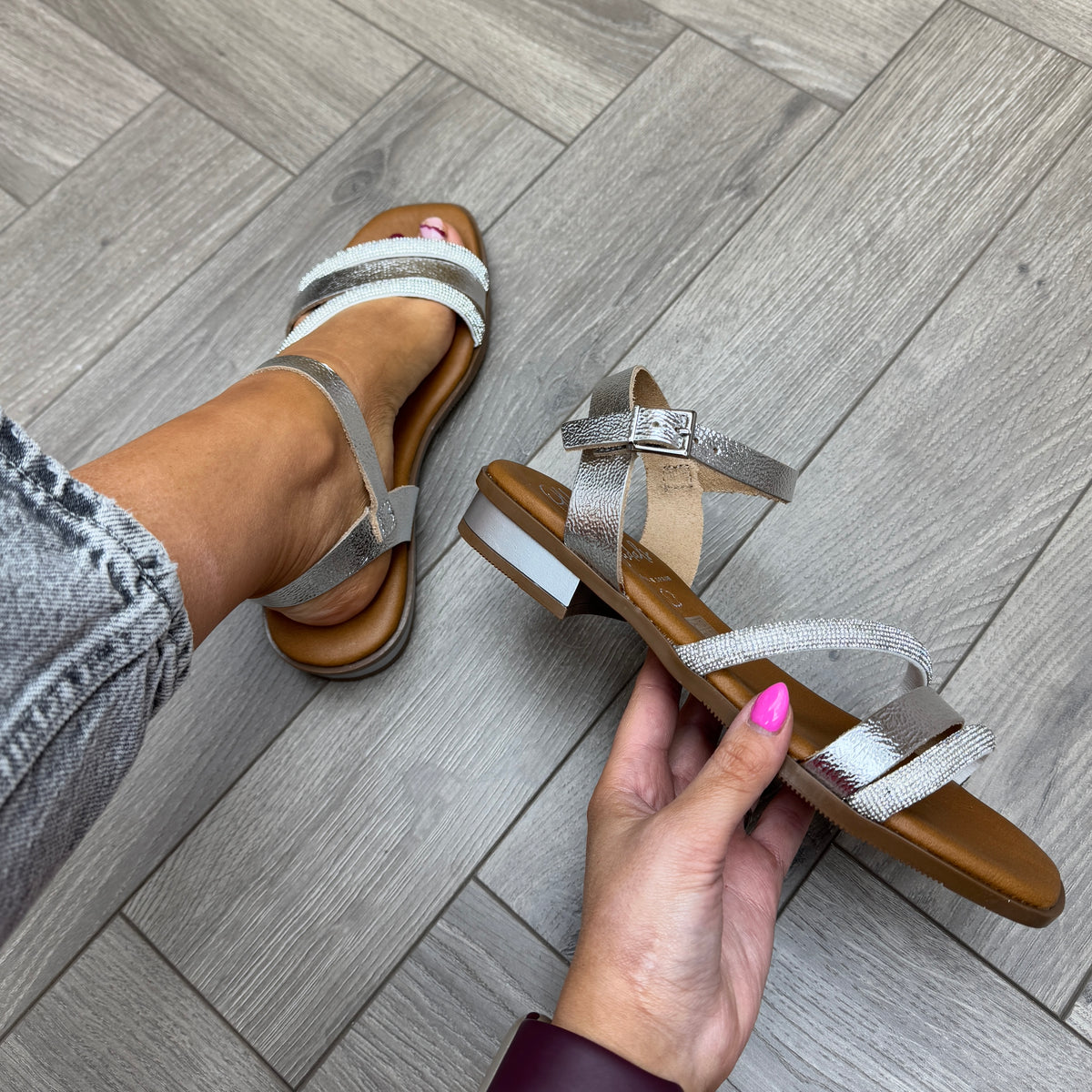 Oh My Sandals 5591 ‘Duna’ Sandal With Diamanté Detail - Plata Combi (O – Fred Funk