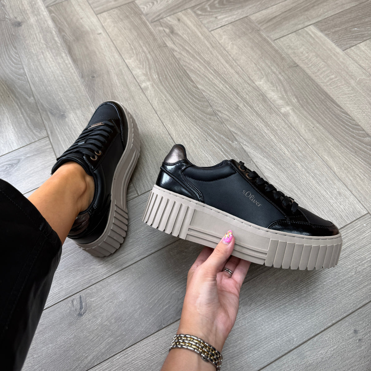 S.Oliver (AW25) 5-23662-42 Platform Chunky Sole Trainer - Black Comb ( – Fred Funk