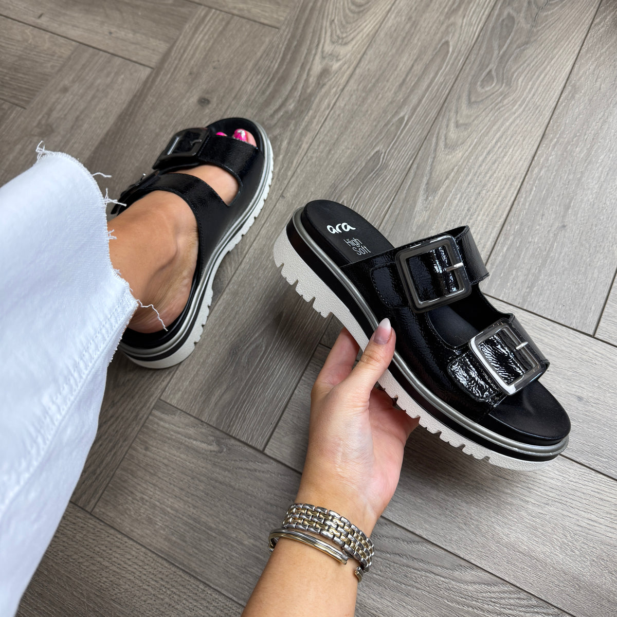 Ara Double Buckle Patent Slider 12-21011 - Schwarz (A2) – Fred Funk